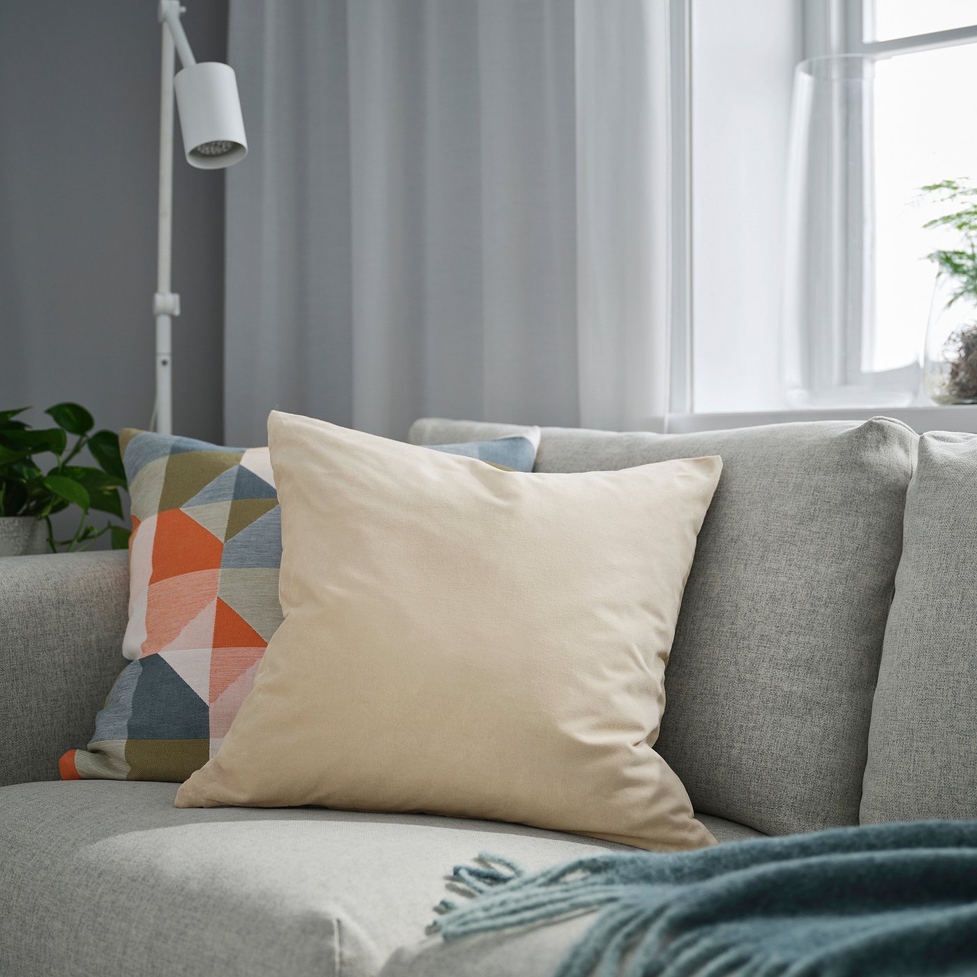 SANELA Cushion cover light beige 20x20