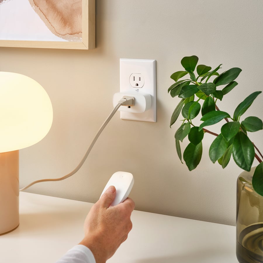 TRETAKT plug with remote control, smart - IKEA